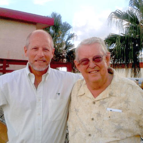 Les Thompson y Dan Thompson - LOGOI